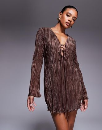 Princess Polly Malop - Robe courte plissée à manches évasées nouée à lavant - Chocolat-Brown