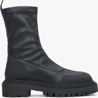 Estro & Luminara Ankle Boots 09-2392