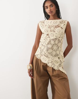 Mango Top sans manches asym&eacute;trique au crochet en coton majoritaire - Beige-Neutral