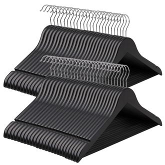 Songmics Kleiderb&uuml;gel Holz, 80er Set, B&uuml;gel aus Massivholz, Einkerbungen im Schulterbereich, Rutschfester Hosensteg, um 360&deg; drehbarer Haken, f&uuml;r Anz&uuml;ge, Hemde