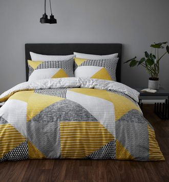 Catherine Lansfield Larsson Geo 200 x 200 cm Duvet Cover and 2 80 x 80 cm Pillowcase Ochre