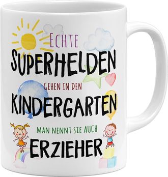 OM3 Erzieher Superheld Tasse mit Spruch - Geschenkidee - Keramik Becher - 325ml - Beidseitig Bedruckt - Weiss