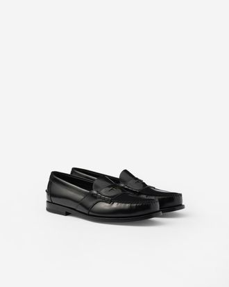 Prada Loafer aus gebürstetem Leder