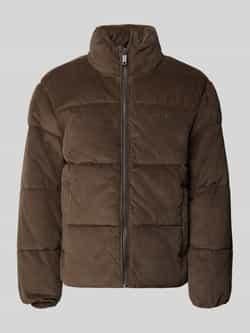 Review Steppjacke aus Cord mit Label-Stitching
