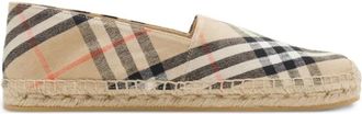 Burberry Classic Slip-On Flat Shoes With Check Pattern - Gr. 36,5 (EU) - in Beige