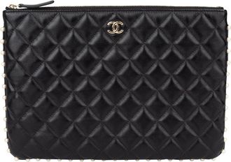 Chanel Crossbody Bags - Chanel Quilted Lambskin ARCHIVE PIECE Pearl CC Clu - Gr. unisize - in Schwarz - f&uuml;r Damen