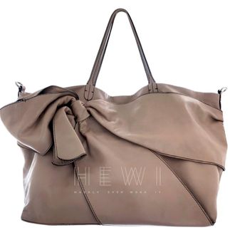 Valentino Garavani Valentino Pink Nappa Leather Bow Embellished Tote