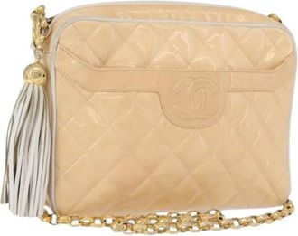 Chanel Sac bandouli&egrave;re vintage en cuir verni doccasion - Femme - Pre-owned - Beige - Taille: ONE Size