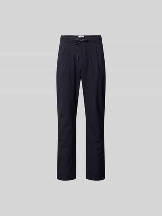 Closed Stoffhose mit elastischem Bund