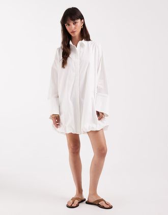 Asos Robe chemise courte &agrave; poignets larges et ourlet boule - Blanc