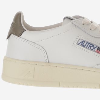 Autry Mens Sneakers Medalist Low Brown Leather Trainers