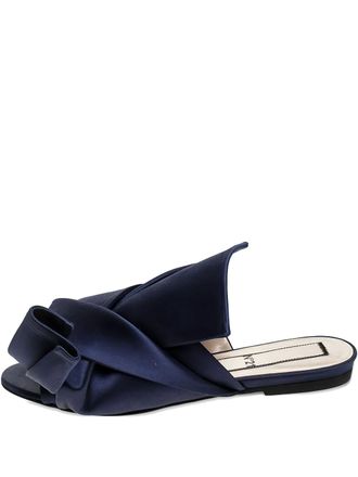 N&deg;21 Sandalen aus Satin mit Knotendetail - Blau