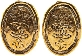 Chanel Ring - Gold Plated CC Crown Clip On Earrings - Gr. unisize - in Gold - f&uuml;r Damen