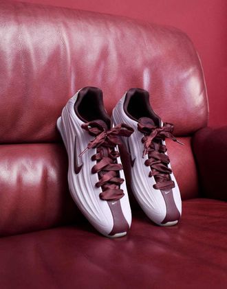 Nike Shox Z - Baskets avec lacets en ruban - Rose et marron