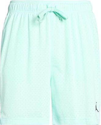 Nike HOSEN & R&Ouml;CKE - Shorts & Bermudashorts auf YOOX.COM