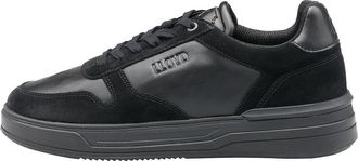 Lloyd Sneaker Stage
