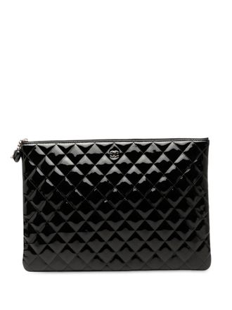 Chanel 2014-2015 gro&szlig;e gesteppte O Case Clutch aus Lackleder - Schwarz