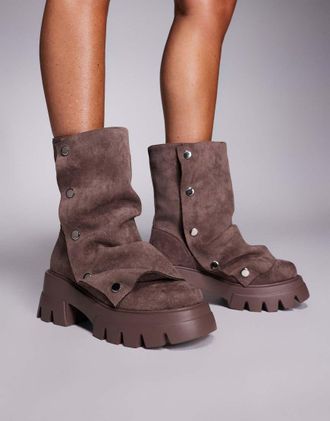 Azalea Wang Azalea Wang - Bharti - Ankle-Boots in Kakao mit Nietenbesatz und dicker Sohle-Grau