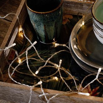 Hellum Lichterkette innen, 30 er LED Lichterkette mit Timer, beleuchtete Länge 4,35m, batteriebetrieben, Kabel transperent, Lichtfarbe warmweiß <59 Lumen, 2e