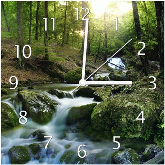 Wallario Design-Wanduhr Flie&szlig;ender Bach im Wald bei Sonnenuntergang aus Glas, Motiv-Uhr Gr&ouml;&szlig;e 30 x 30 cm, wei&szlig;e Zeiger