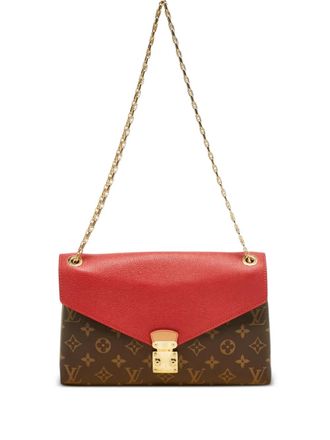 Louis Vuitton Pallas Schultertasche mit Kettenriemen - Rot