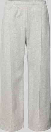 Review Sweathose mit Biese und Varsiety Embleme