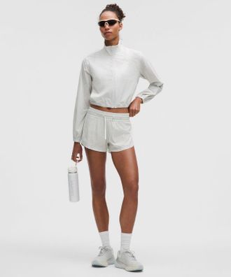 lululemon Fast and Free Ventilierte Lauf-Shorts mit mittelhohem Bund für Frauen - 8 cm - Größe 10 in Vapor