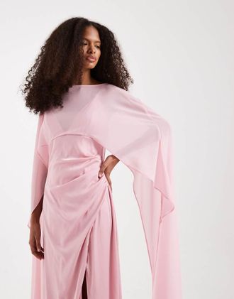 Tfnc Bridesmaids - Satin-Maxikleid in Rosa mit Mesh-Cape