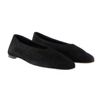 Toteme Womens Calfskin Slip Flat Black