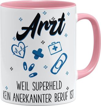 OM3 Superheld Arzt Tasse mit Spruch - Beruf Geschenk - Keramik Becher - 11oz 325ml - Beidseitig Bedruckt - Rosa