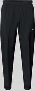 Nike Form Pants mit Logo-Print und Eingriffatschen