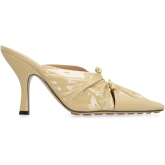 Bottega Veneta Leder Mules mit Metall Detail - - Shoes - Damen - Beige - 39 1/2 EU