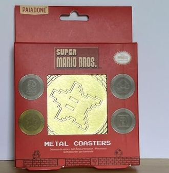 Nintendo Metall-Untersetzer - Offiziell lizenziert, Set aus vier mit Korkr&uuml;ckseite, Coole 8-Bit Retro-Gamer-Untersetzer & Deko, Geschenk