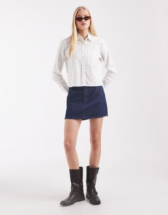 Lacoste Regular Fit Jacquard-Streifen Cropped Poplin-Hemd in Wei&szlig;
