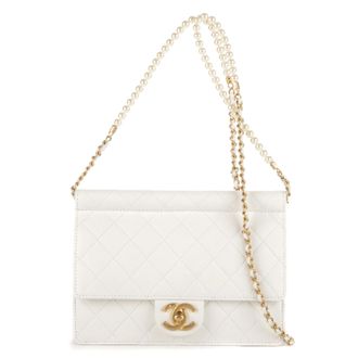 Chanel Crossbody Bags - Vintage Pearl Wallet on Chain - Gr. unisize - in Wei&szlig; - f&uuml;r Damen