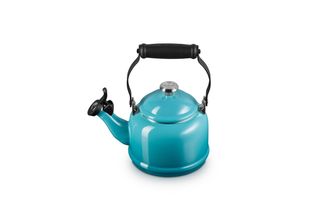 LE CREUSET Le Creuset Demi-Teekessel aus Emaille auf Stahl, mit Metall-Finish, 1,25 qt, Karibik