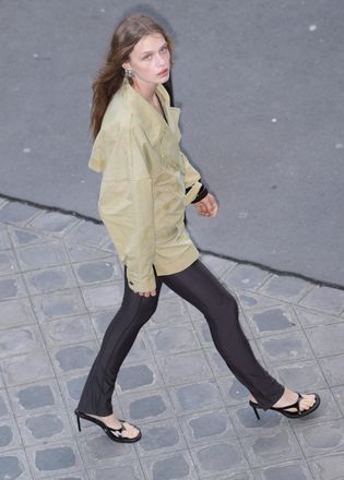 Mango Sandales &agrave; lani&egrave;res cuir noir - Femme - 36 - MANGO