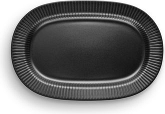 Eva Solo EVA TRIO | Legio Nova Servierplatte 37x25 cm Schwarz | Hochwertiges Ovale Steinzeug Platte | Mattschwarzen Oberfläche | Ideal für Steaks, Salate, Dess