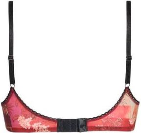 Momoni Triangle Moun