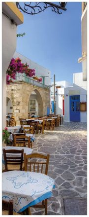 Wallario selbstklebendes Poster - Gasse in Griechenland, Aufkleber in Premiumqualität, Klebefolie Größe: 50 x 125 cm