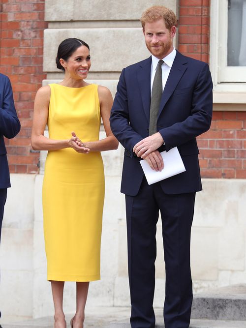robe jaune Meghan Markle