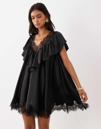Asos Satin-Minikleid in Schwarz mit V-Ausschnitt, R&uuml;schen und Spitzenbesatz