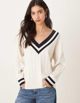 Tala Cricket-Pullover in Elfenbeinwei&szlig;