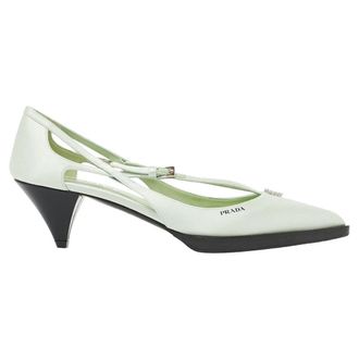 Prada Stilvolle Pumps mit Spitzer Zehenpartie f&uuml;r Partys - - Shoes - Damen - Gr&uuml;n - 39 EU