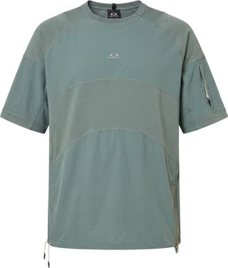 Oakley TOPS - T-shirts auf YOOX.COM