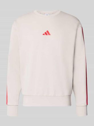 adidas Sweatshirt mit Label-Stitching