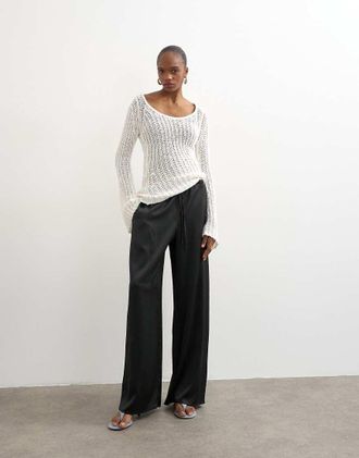 Topshop Pantalon ample en satin nou&eacute; &agrave; la taille - Noir