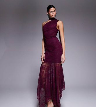 KAIIA Exclusive - Anschmiegsames, doppellagiges Maxikleid aus Spitze in dunklem Kirschrot mit asymmetrischem Schal-Ausschnitt und durchscheinendem Saum