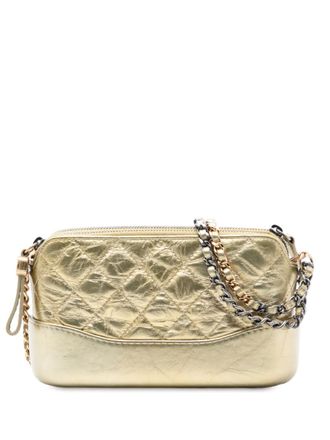 Chanel 2018 gesteppte Gabrielle Clutch mit Kettenriemen - Gold