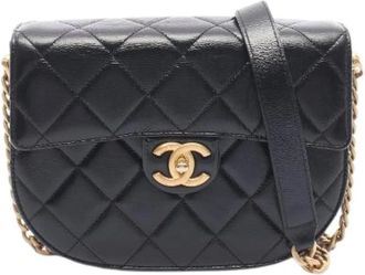 Chanel Sac bandouli&egrave;re en cuir Matelass&eacute; Pre-owned - Femme - Pre-owned - Noir - Taille: ONE Size